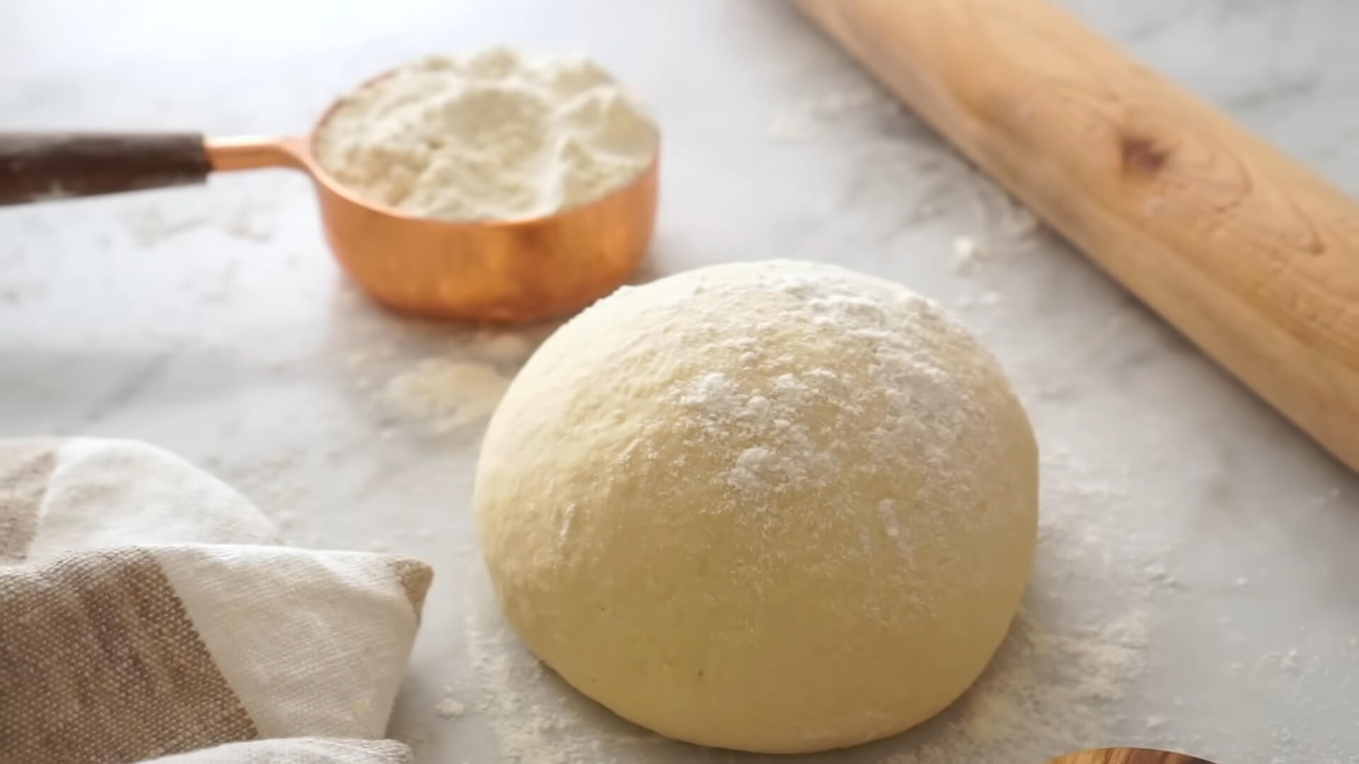 Mekano testo za picu - Recept i Tajne pica majstora za savršenu koru