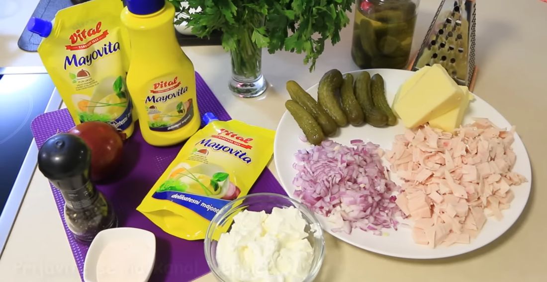 Kako napraviti mimoza salatu koja će oduševiti svakog gosta!