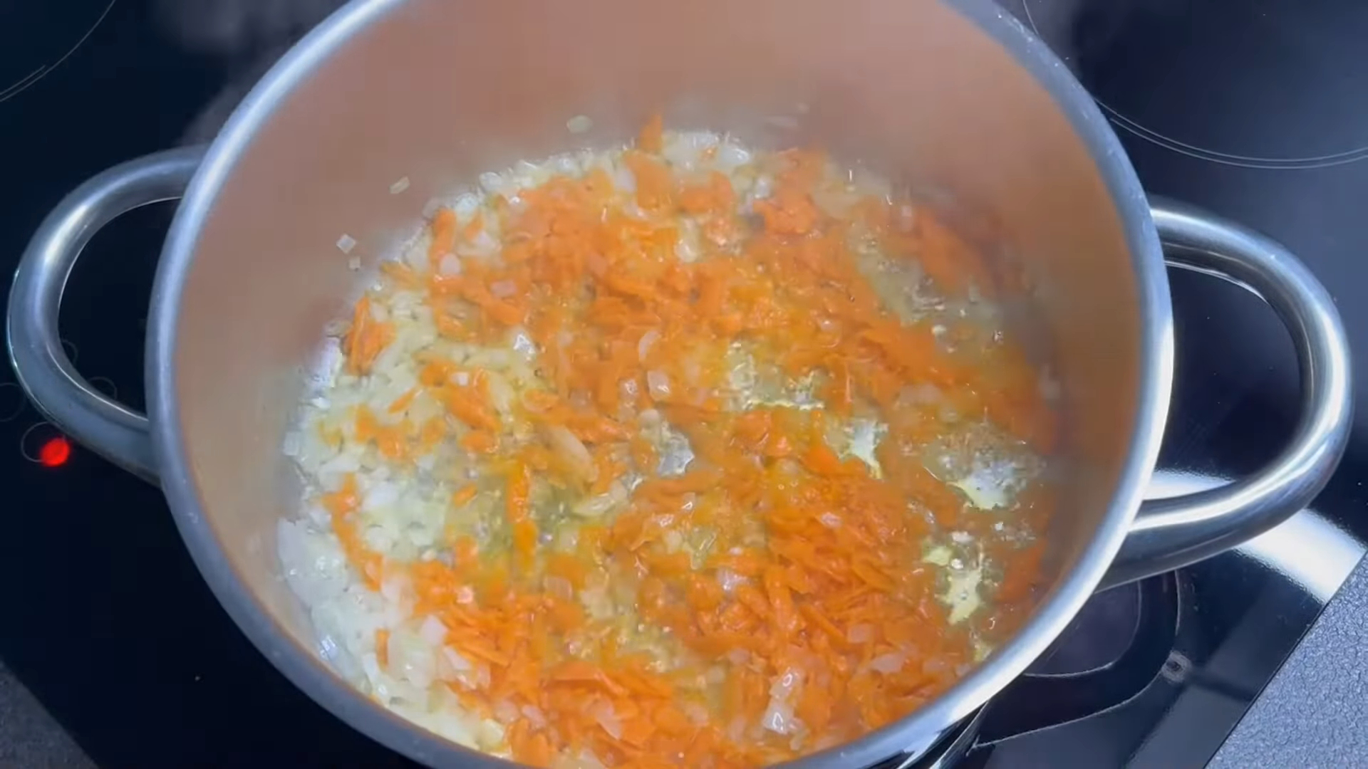 Brza paradajz čorba – recept za savršeno jelo na kašiku - Domaća jela