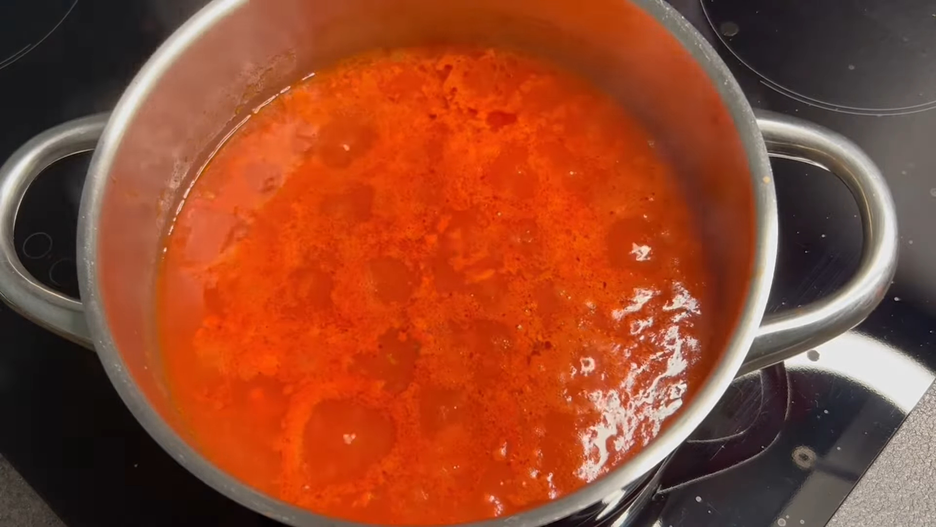 Brza paradajz čorba – recept za savršeno jelo na kašiku - Domaća jela